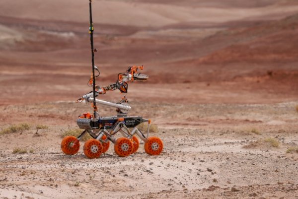 Monash team places 2nd in annual Mars rover competition